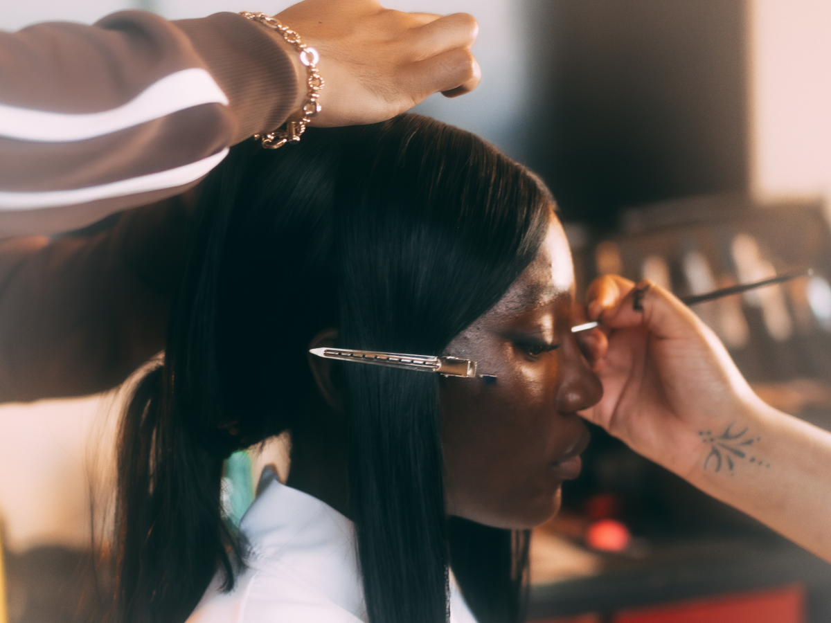 Backstage Beauty: Get Ready With Hip Hop’s Edgiest Fashion Diva Doechii ...
